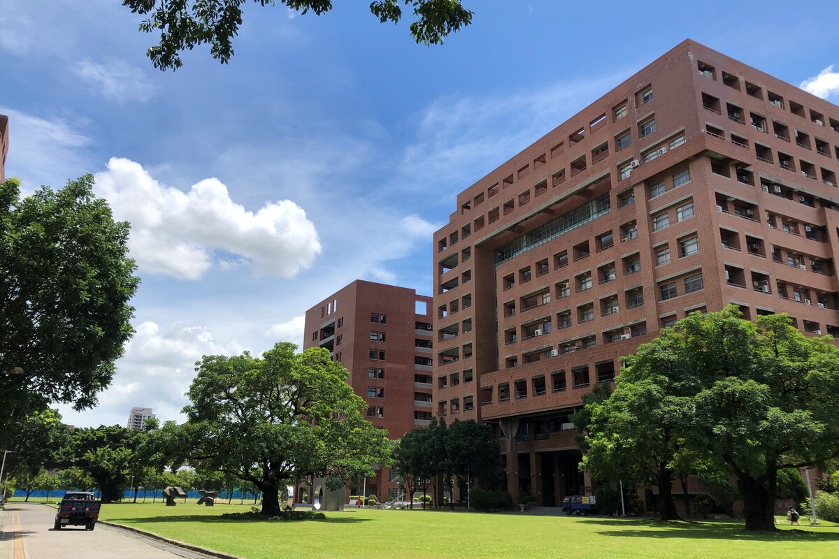 111 學年度大學分發入學 成大資工、電機錄取分數排名前段班 Ncku 國立成功大學 National Cheng Kung